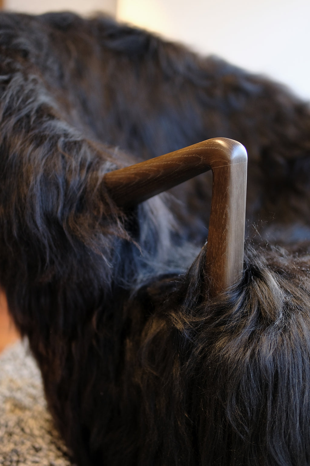 Fluffy Chair – MR.